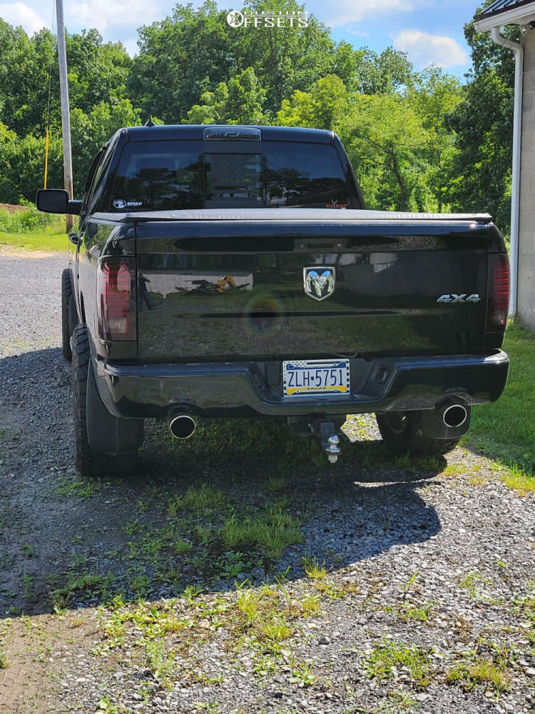 2015 Ram 1500 with 20x10 -18 Fuel Contra and 33/12.5R20 General Grabber ...