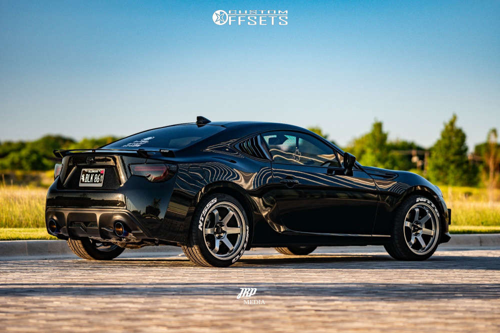 2020 Toyota 86 with 18x9.5 38 AVID1 AV6 and 235/40R18 Nitto Nt555 G2 ...