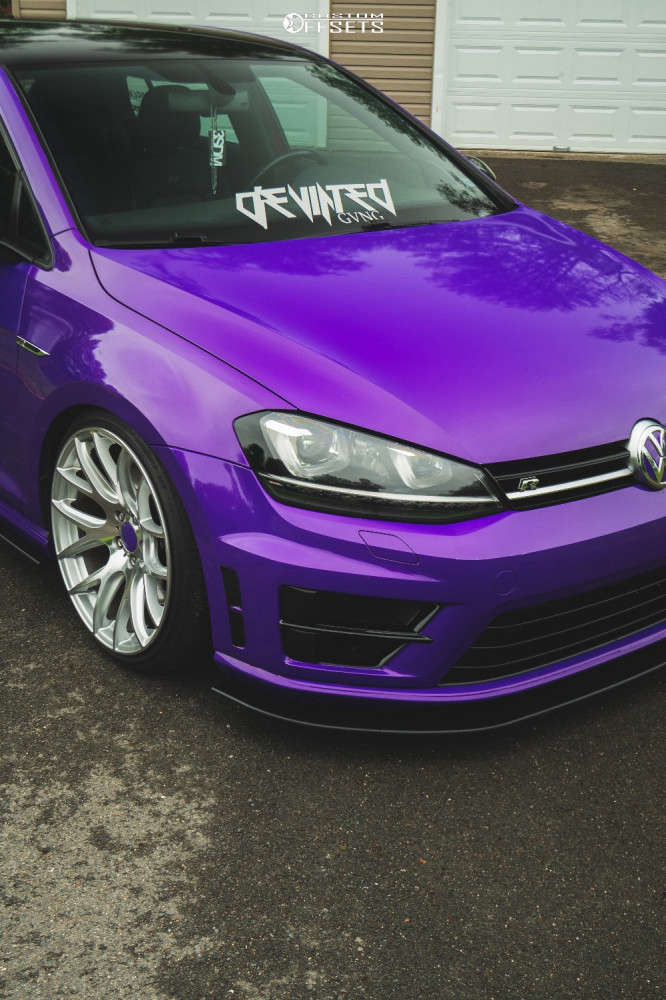 2016 Volkswagen Golf R with 19x9.5 40 3SDM 0.01 and 225/35R19 Mazzini ...