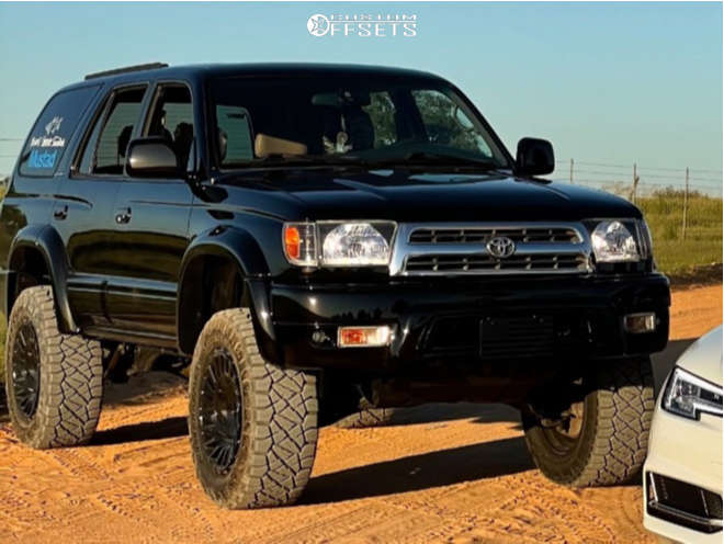 2000 Toyota 4Runner with 18x9 1 Fuel Cyclone and 33/10.5R18 Nitto Ridge ...