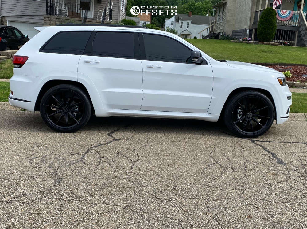 2020 Jeep Grand Cherokee with 22x10.5 35 Blaque Diamond Bd-11 and 305 ...