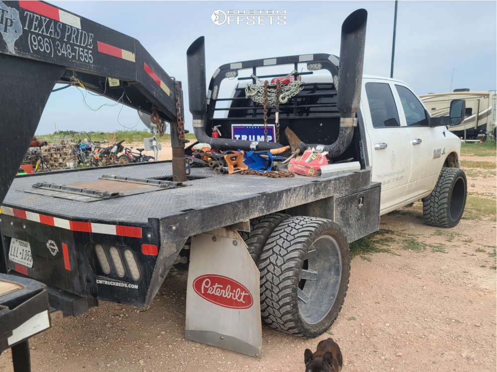 2018 Ram 3500 with 24x12 -44 Fuel Maverick and 35/13.5R24 Fury Offroad ...