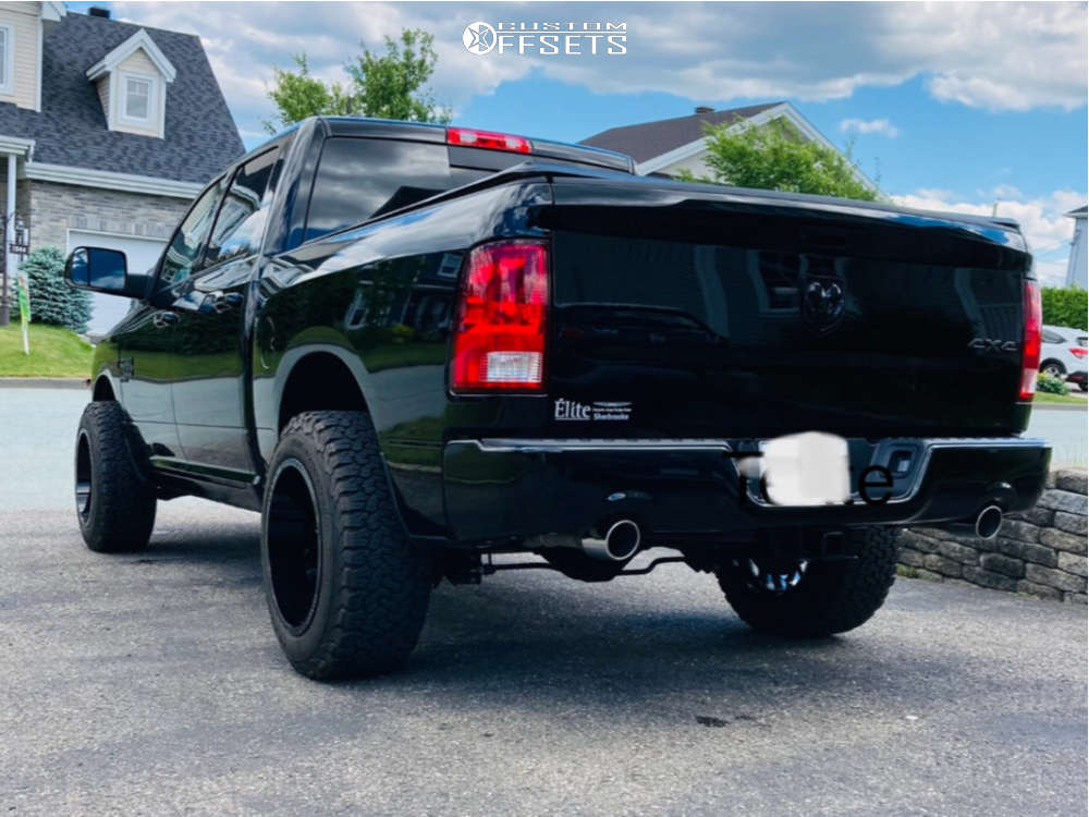 2019 Ram 1500 Classic with 20x12 -44 Motiv Offroad Magnus and 285/60R20 ...