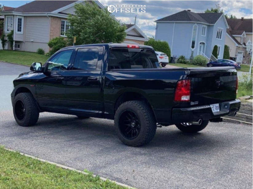 2019 Ram 1500 Classic with 20x12 -44 Motiv Offroad Magnus and 285/60R20 ...