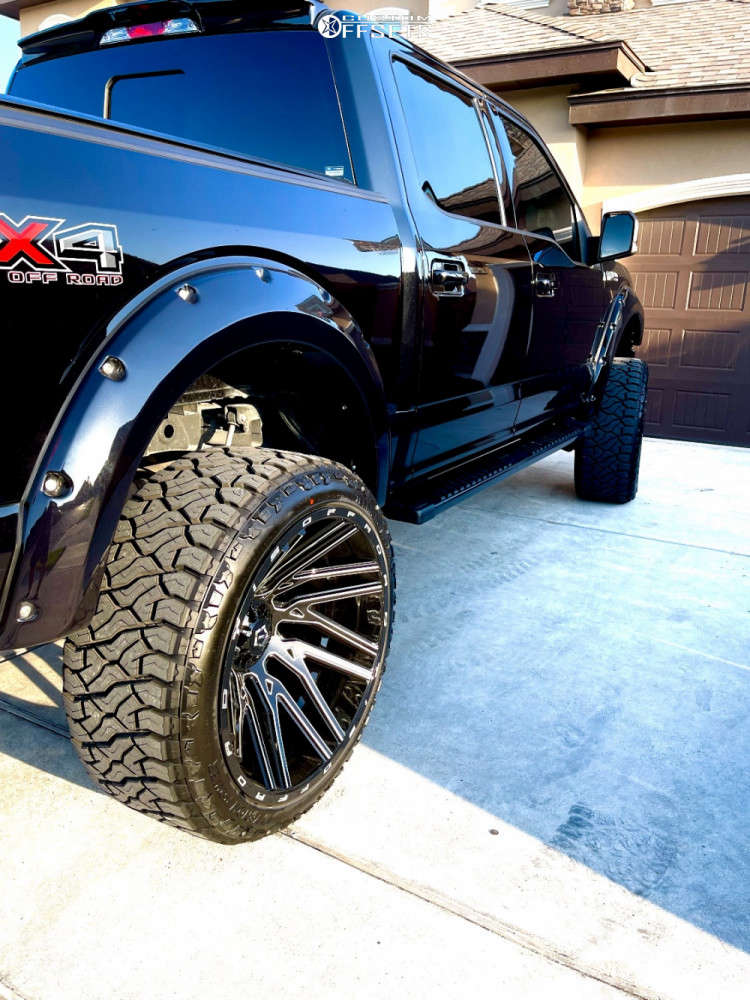 2020 Ford F-150 with 26x14 -77 TIS 554BM and 37/13.5R26 Venom Power ...