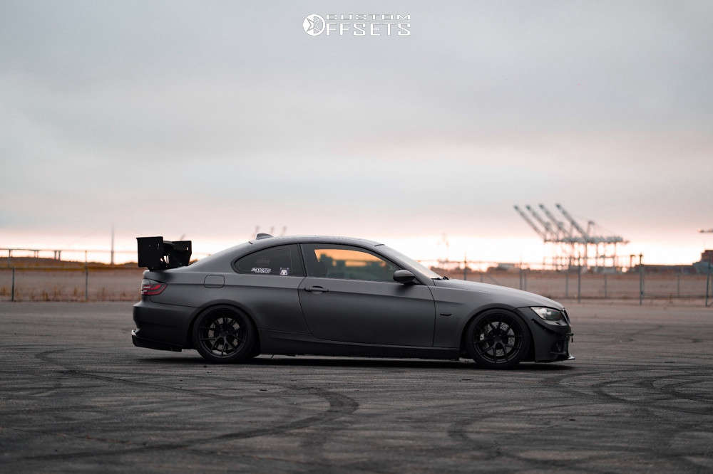2008 BMW 335i with 18x8.5 35 Aodhan Aff7 and 235/35R18 Falken Azenis ...