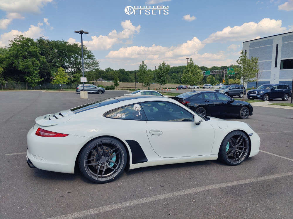 2016 Porsche 911 with 20x9 45 Ferrada F8-fr5 and 245/35R20 Falken FK510 ...