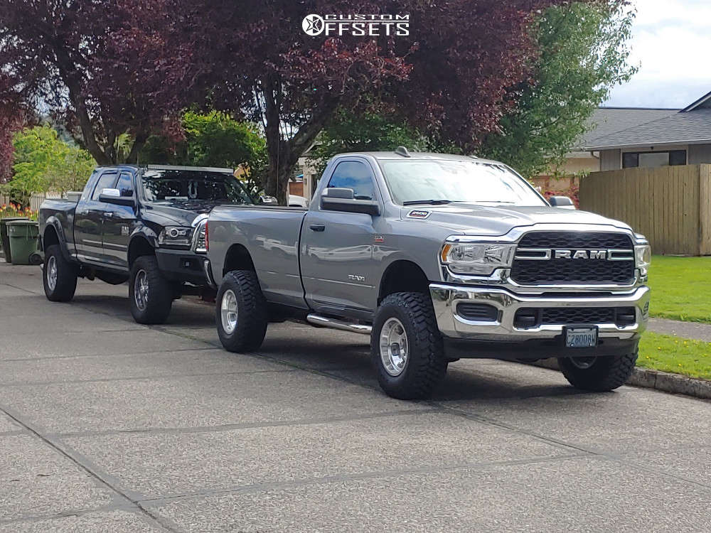 US Mags Indy 17x10 -25 Polished | U10117008245 | Custom Offsets