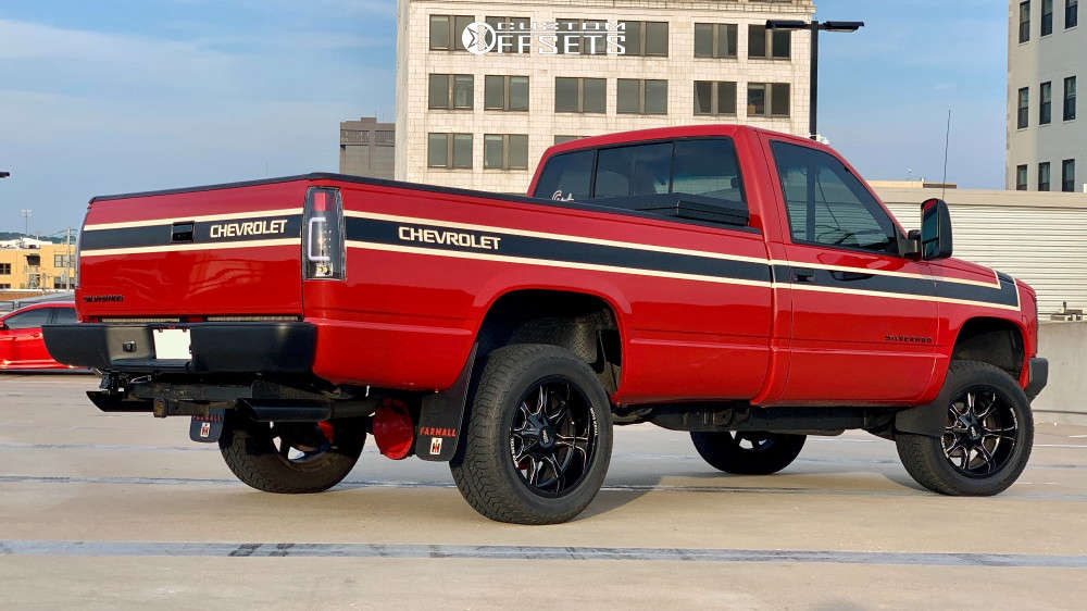 1990 Chevrolet C1500 with 18x10 -24 Moto Metal Mo970 and 255/60R18 ...