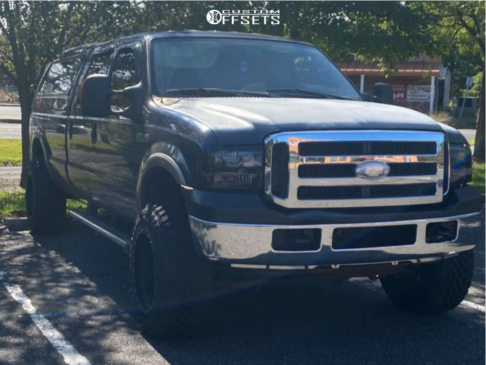 2005 Ford F-350 Super Duty with 20x12 -51 Method NV and 35/12.5R20 AMP ...