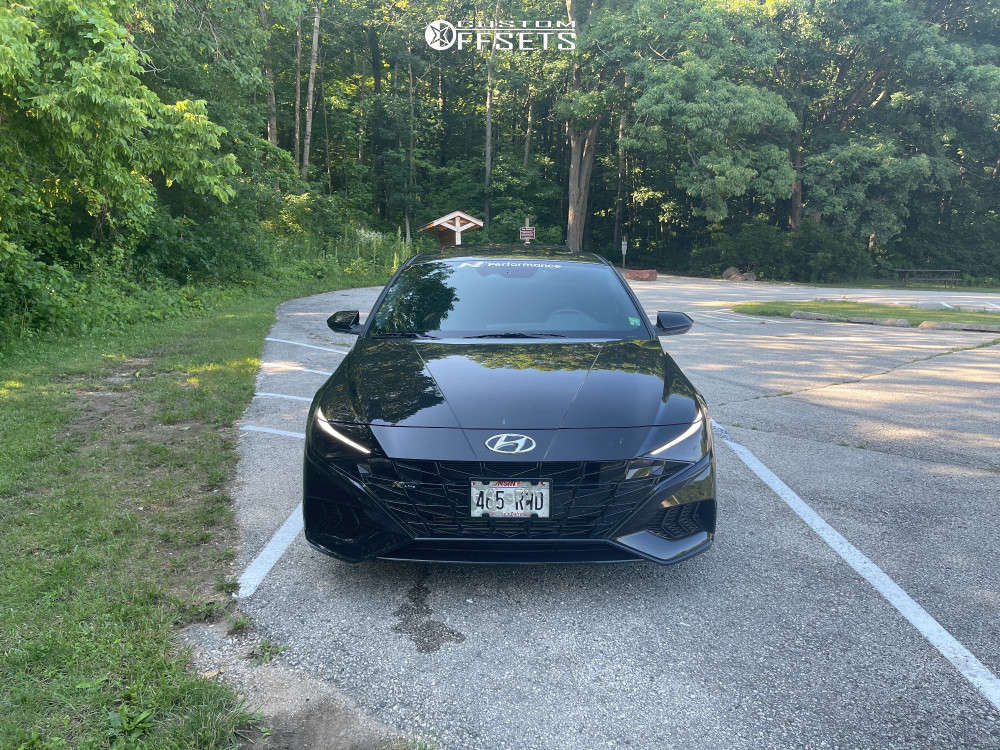 2021 Hyundai Elantra with 18x8 40 Revolution Racing Rr16 and 225/40R18 ...