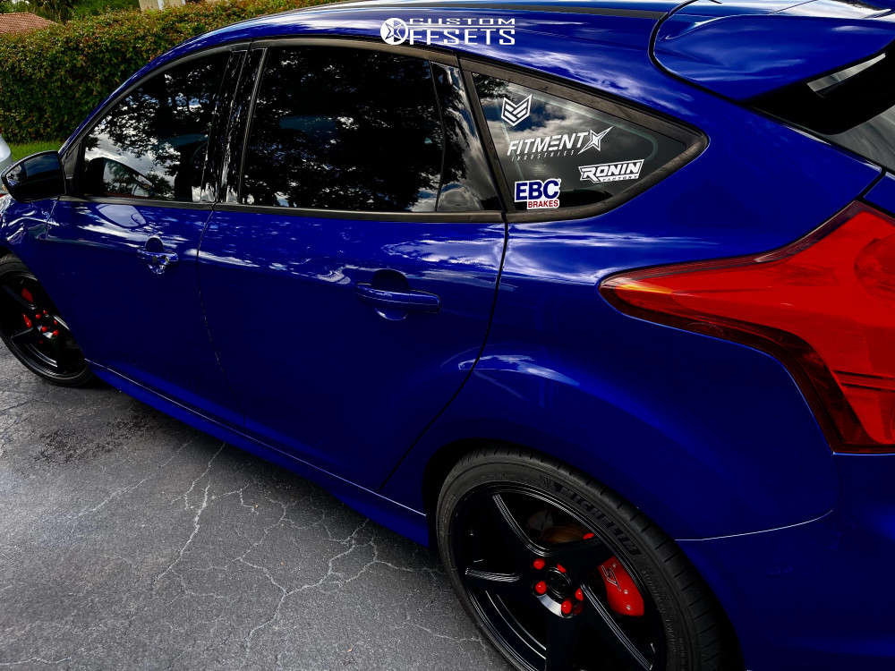 2013 Ford Focus Flush Lowering Springs | Custom Offsets