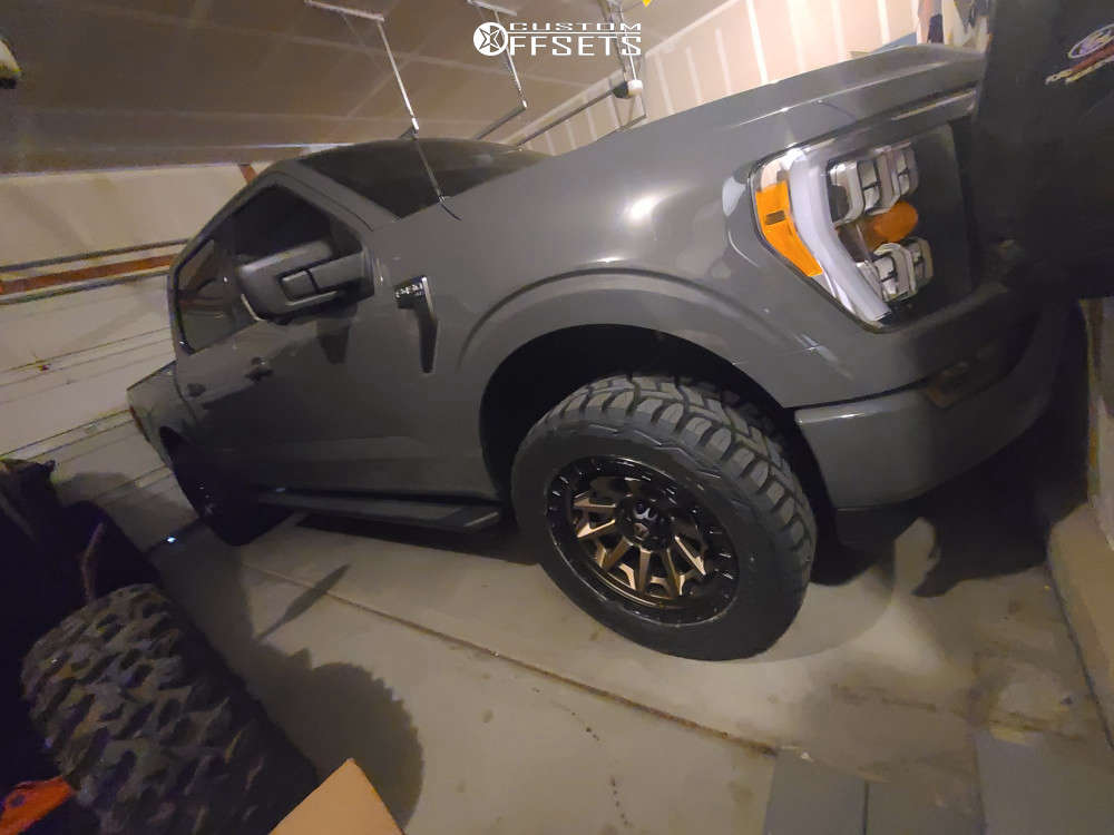 2021 Ford F-150 with 20x9 1 Fuel Covert and 33/12.5R20 Toyo Tires Open ...