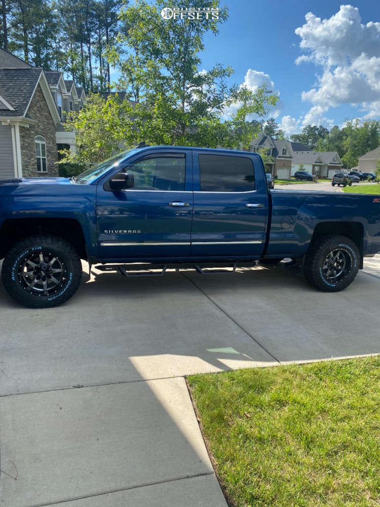 2016 Chevrolet Silverado 1500 with 18x10 -24 Moto Metal Mo970 and 33/12 ...
