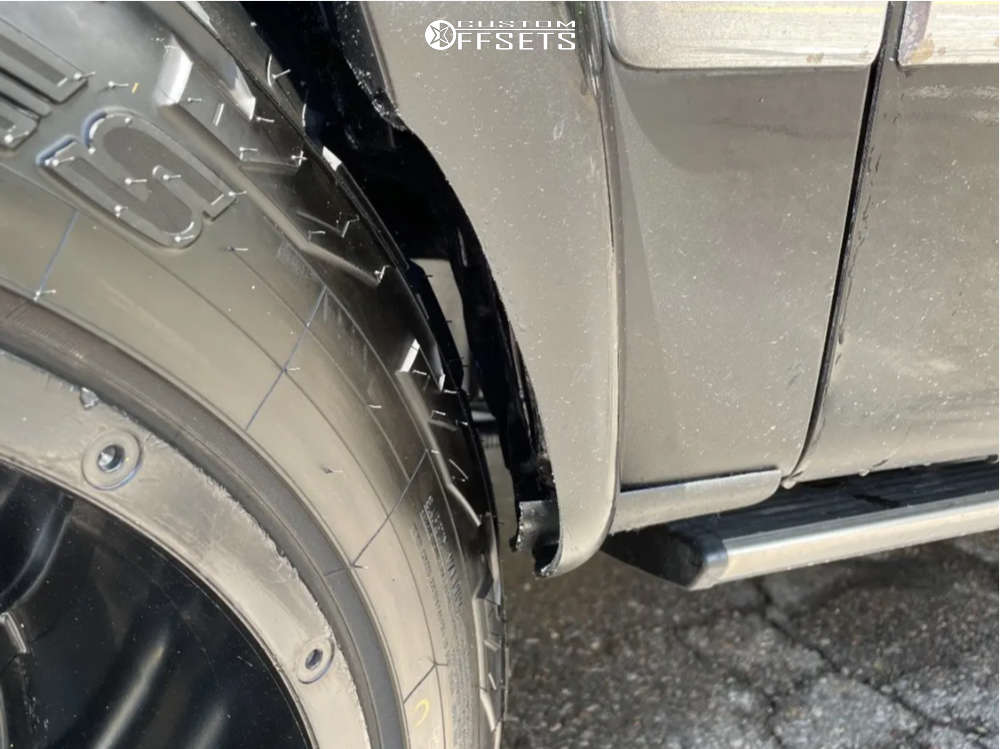 2009 Ford F-150 with 22x12 -44 American Truxx Dna and 33/12.5R22 Toyo ...