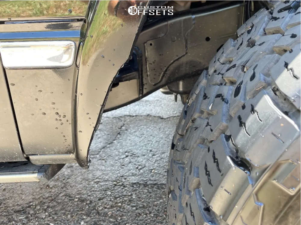 2009 Ford F-150 with 22x12 -44 American Truxx Dna and 33/12.5R22 Toyo ...