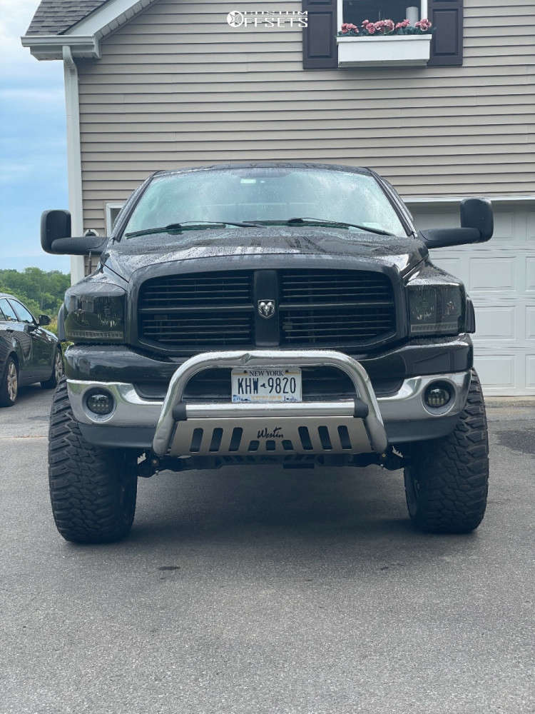 2007 Dodge Ram 1500 with 22x10 -24 Boss 304 and 37/13.5R22 Landspider ...