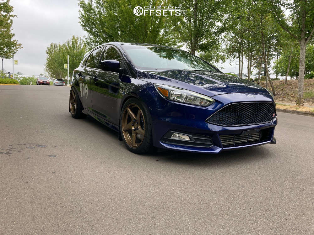 2017 Ford Focus with 18x8.5 40 Anovia Kinetic and 245/40R18 Nitto Nt05 ...