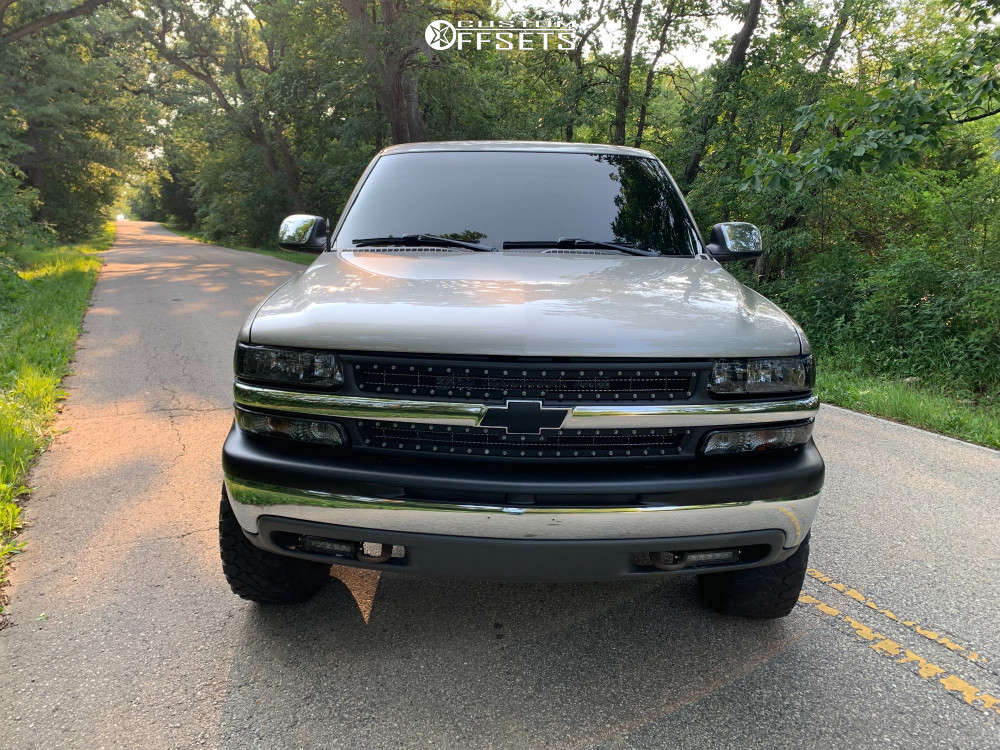 2000 Chevrolet Silverado 1500 with 17x9 0 Jegs D Window and 285/75R17 ...