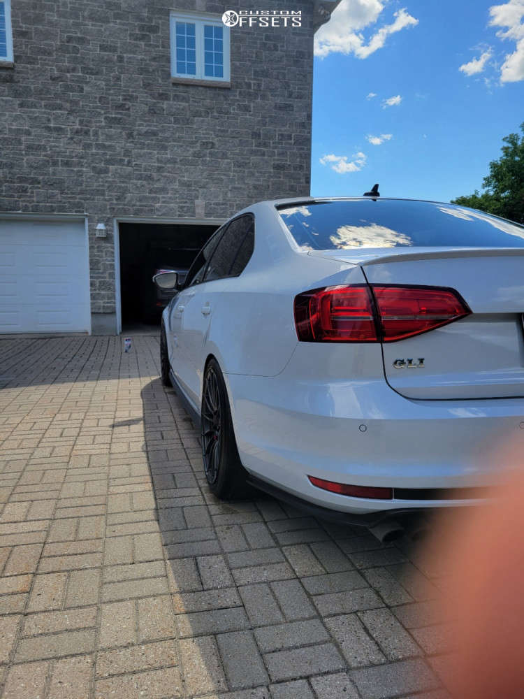 2017 Volkswagen Jetta with 18x8.5 45 Enkei Rs05-rr and 225/40R18 ...