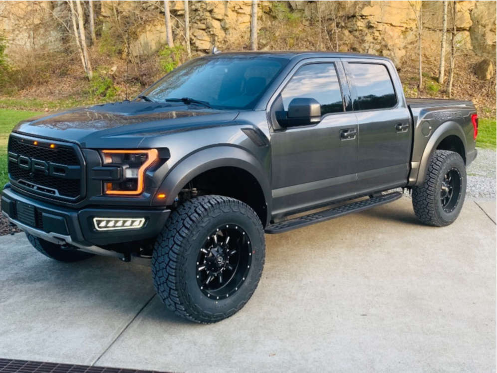 2019 Ford Raptor with 20x12 -44 Fuel Krank D517 and 37/12.5R20 Yokohama ...