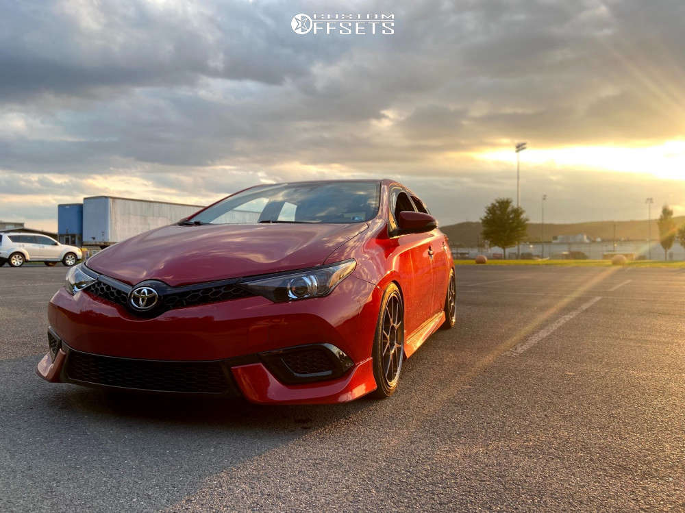 2017 Toyota Corolla IM with 18x7.5 50 WedsSport Tc005 and 225/40R18 ...