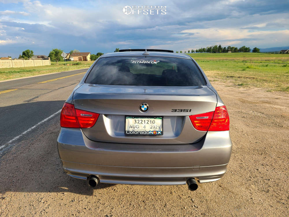 2011 BMW 335i XDrive Nearly Flush Stock | Custom Offsets