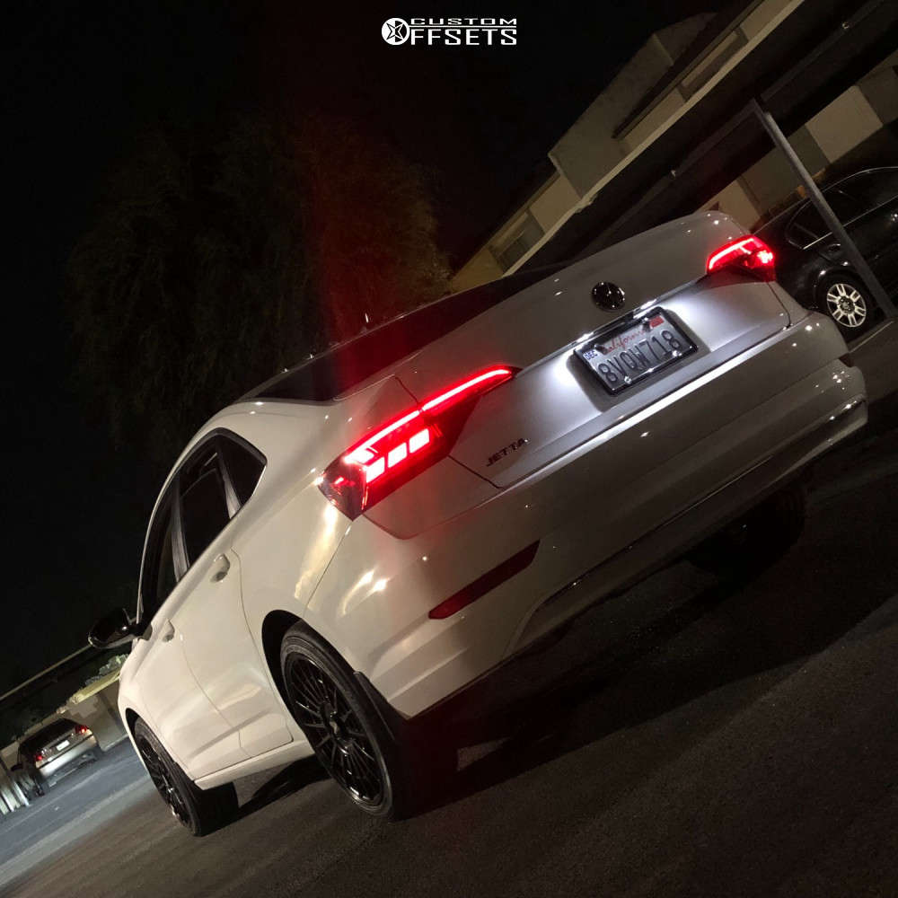 2019 Volkswagen Jetta with 18x8 45 Rotiform Las-r and 255/50R18 ...