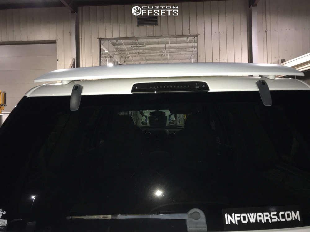 2003 Ford Expedition with 20x9 18 XD Addict and 33/12.5R20 Venom Power ...