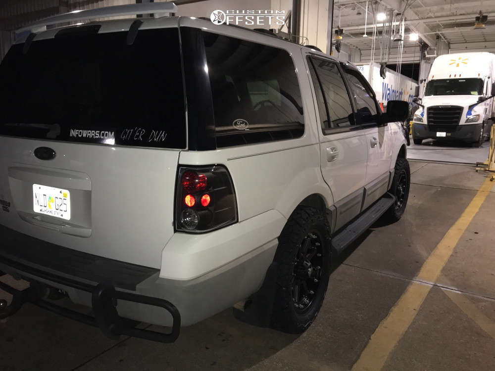2003 Ford Expedition with 20x9 18 XD Addict and 33/12.5R20 Venom Power ...