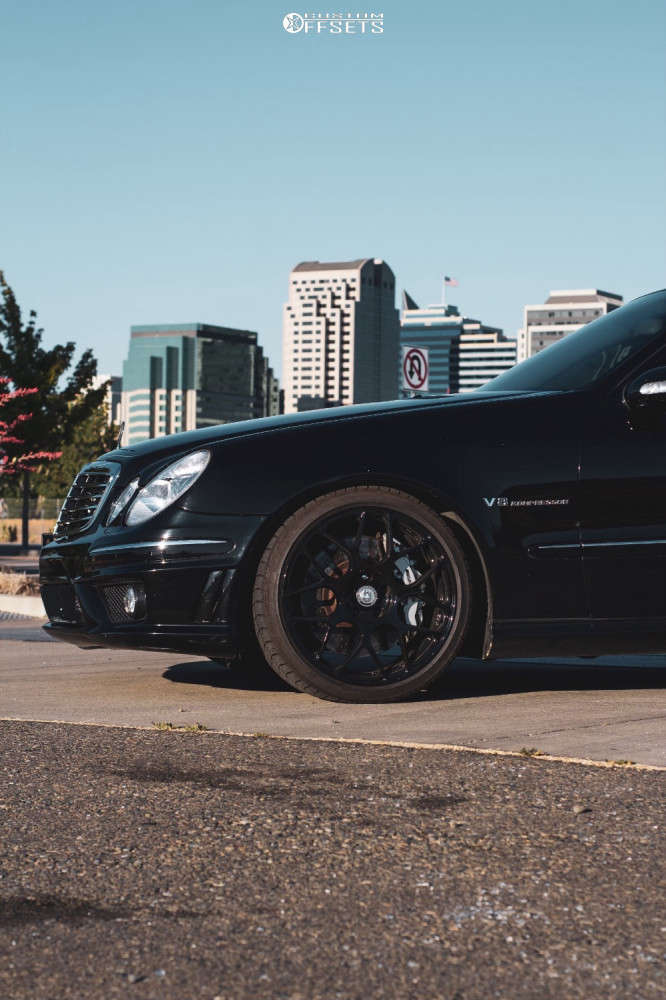 2006 Mercedes-Benz E55 AMG with 19x9 25 HRE FlowForm Ff01 and 265/35R19 ...