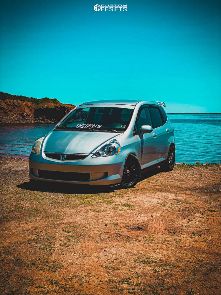 2007 Honda Fit with 15x6.5 38 Dai Alloys Dw100 and 195/45R15 Mirage Mr162 and Lowering Springs ...