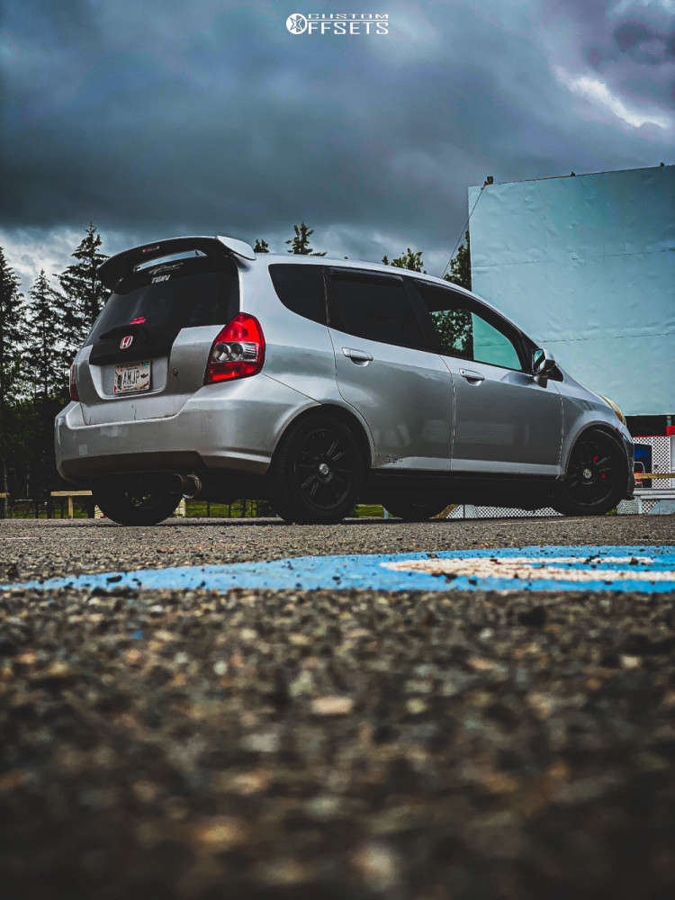 2007 Honda Fit with 15x6.5 38 Dai Alloys Dw100 and 195/45R15 Mirage Mr162 and Lowering Springs ...