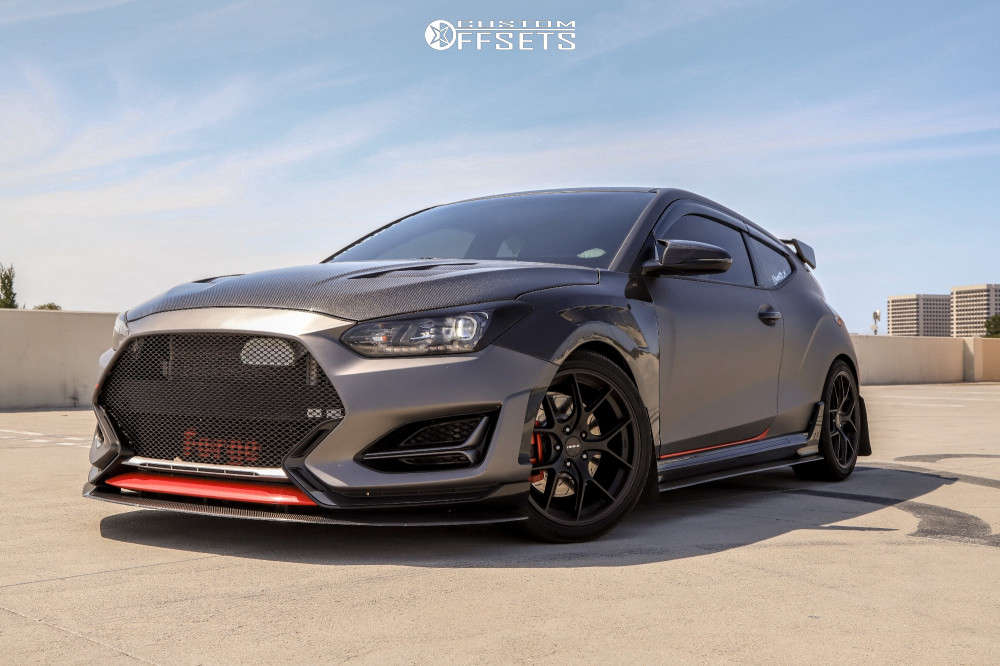 2020 Hyundai Veloster N with 18x8 35 Drifz 315sb and 225/40R18 Hankook ...