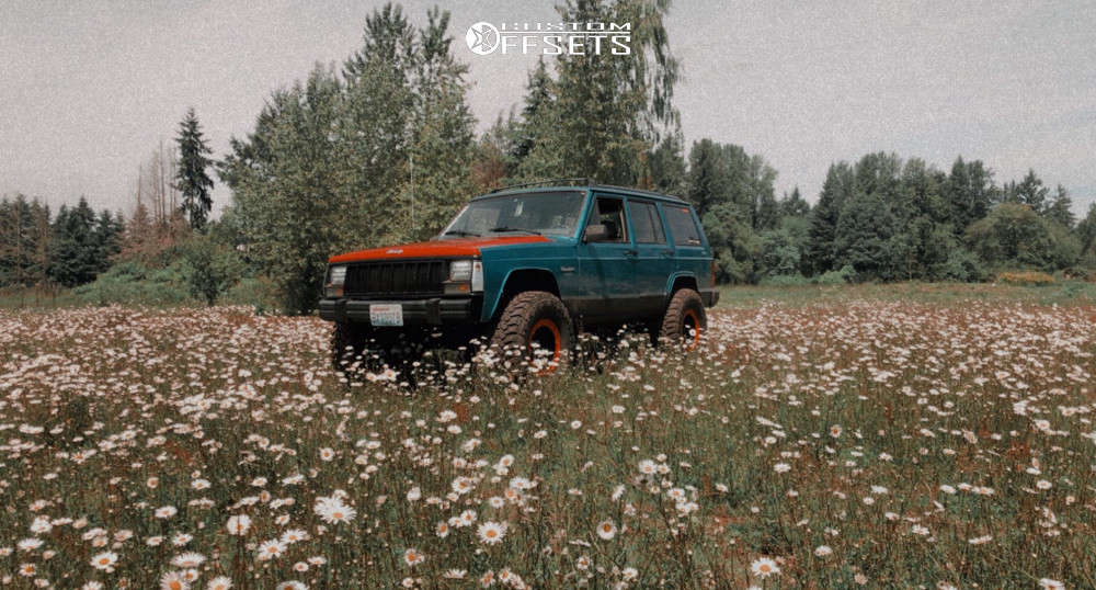 1994 Jeep Cherokee with 15x12 -44 Pro Comp Custom and 33/12.5R15 Toyo ...