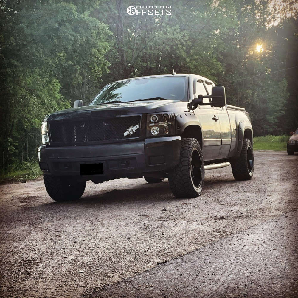 2007 Chevrolet Silverado 1500 with 20x10 -24 Remington Caliber and 33/ ...