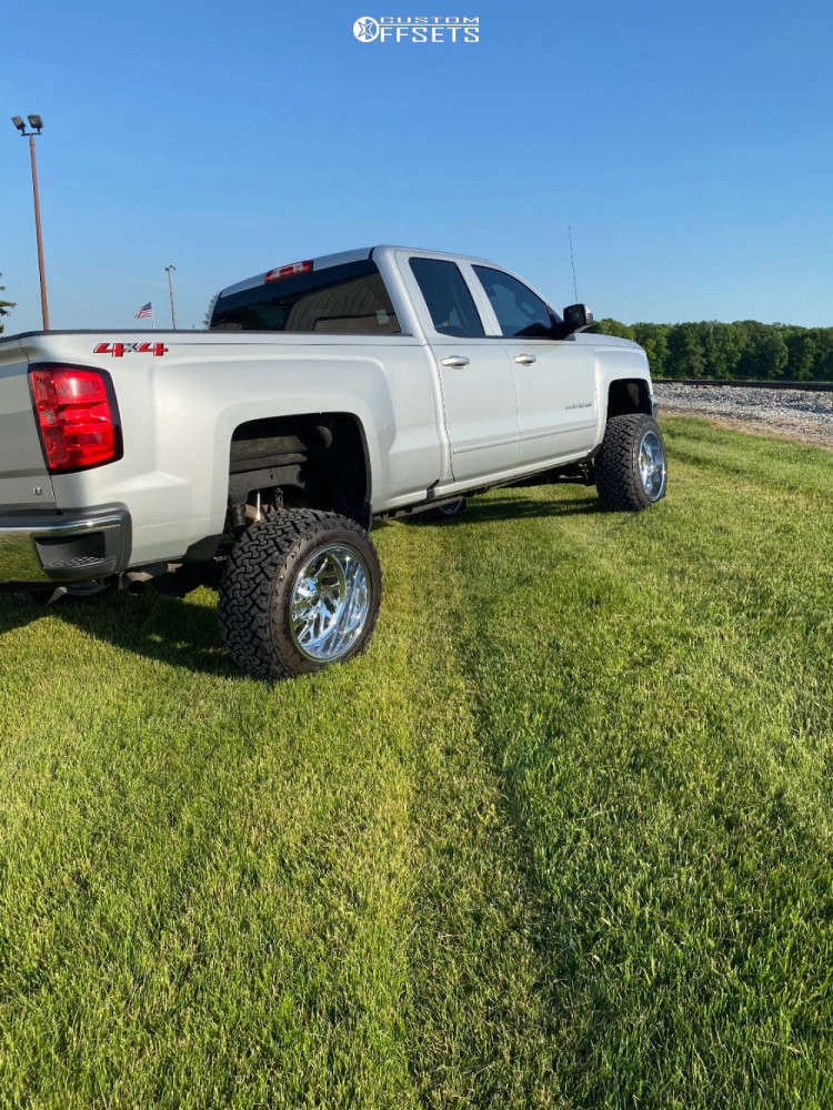 2018 Chevrolet Silverado 1500 with 20x12 -44 Fuel Triton and 33/12.5R20 ...