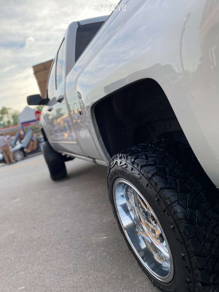 2018 Chevrolet Silverado 1500 with 20x12 -44 Fuel Triton and 33/12.5R20 ...