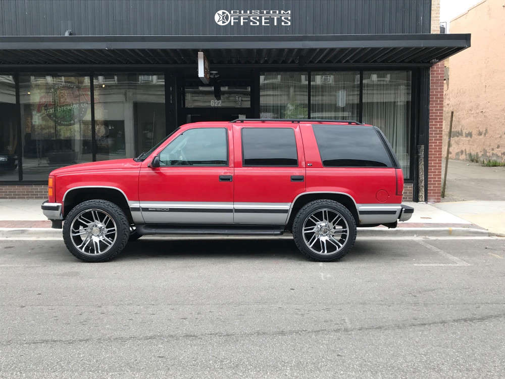1997 GMC Yukon with 22x12 -51 ARKON OFF-ROAD DaVinci and 33/12.5R22 ...