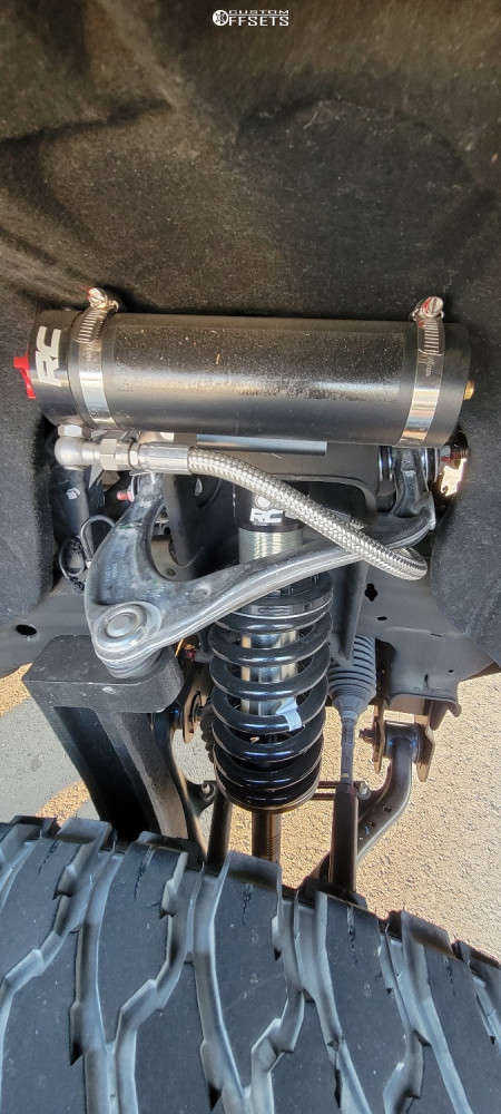 2019 Chevrolet Silverado 1500 with 20x12 -44 Fuel Sledge and 35/12.5R20 ...