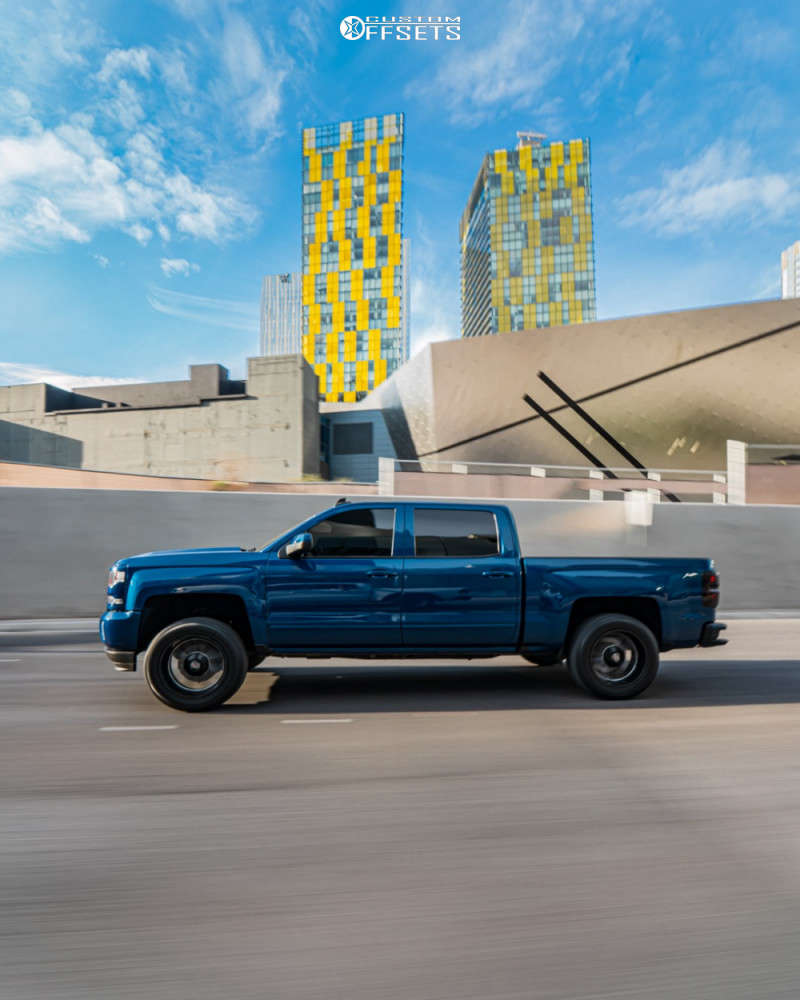2016 Chevrolet Silverado 1500 with 20x10 -24 XD Buck and 33/12.5R20 ...