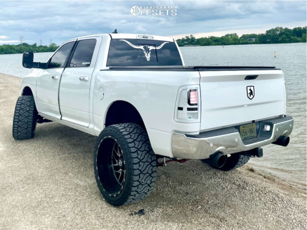 2015 Ram 1500 with 24x14 -76 TIS 544MB and 35/14.5R24 Venom Power Terra ...