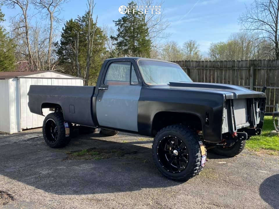 1979 Chevrolet K10 with 20x12 -44 Hardrock Tank H706 and 33/12.5R20 ...