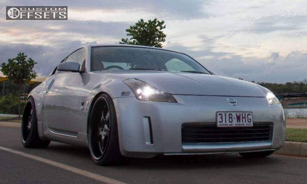 2003 Nissan 350Z with 20x10 35 Octane OC-5 and 245/35R20 WinRun and ...
