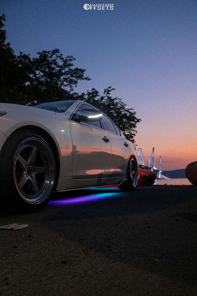 2015 INFINITI Q50 with 19x9.5 35 ESR Cs5 and 245/40R19 Michelin Pilot ...