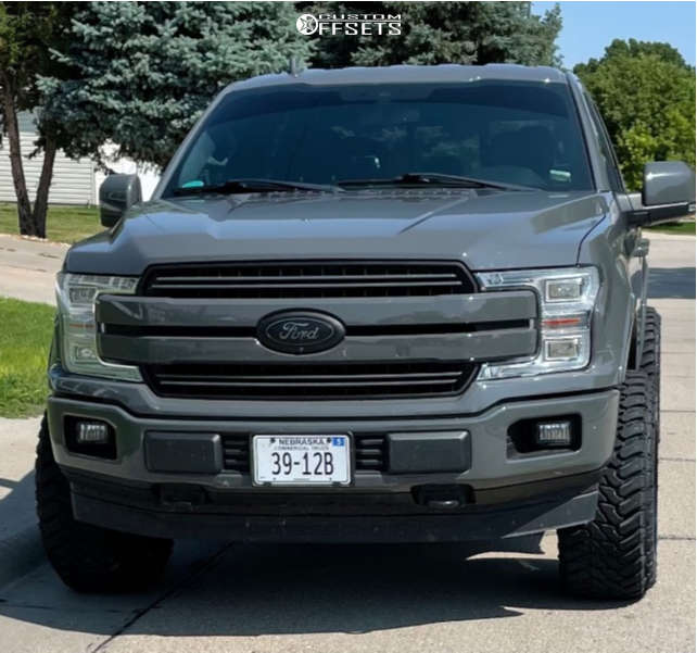 2018 Ford F-150 with 20x12 -44 Hostile Rage and 33/12.5R20 Atturo Trail Blade Mt and Leveling ...