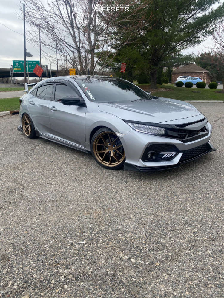2019 Honda Civic with 18x9.5 35 Aodhan Aff7 and 215/40R18 Federal ...