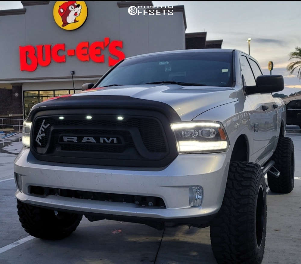 2017 Ram 1500 with 20x12 -44 Ballistic Rage and 37/13.5R20 Raptor R and ...
