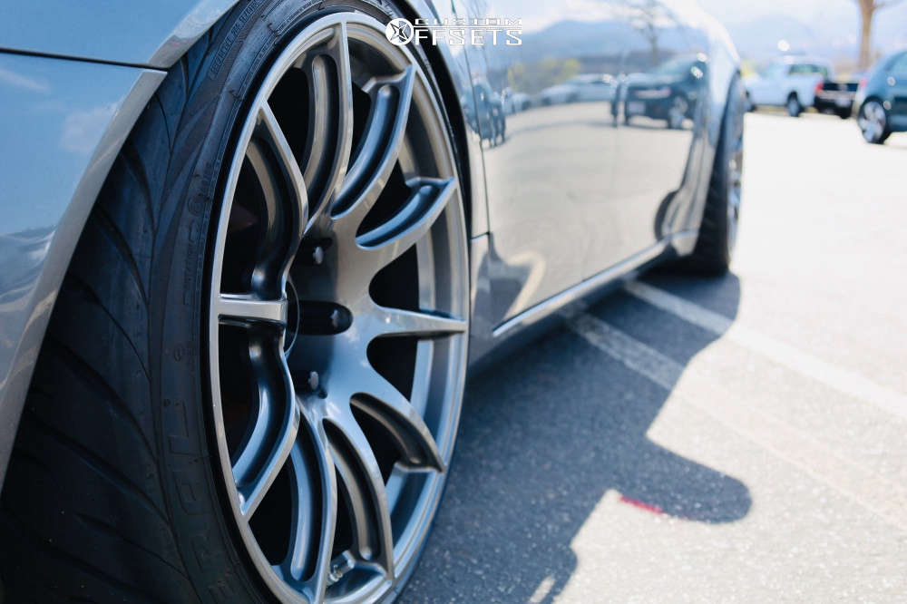 2009 Acura TL with 19x10.5 22 Apex Sm-10 and 255/35R19 Federal 595 Rs ...