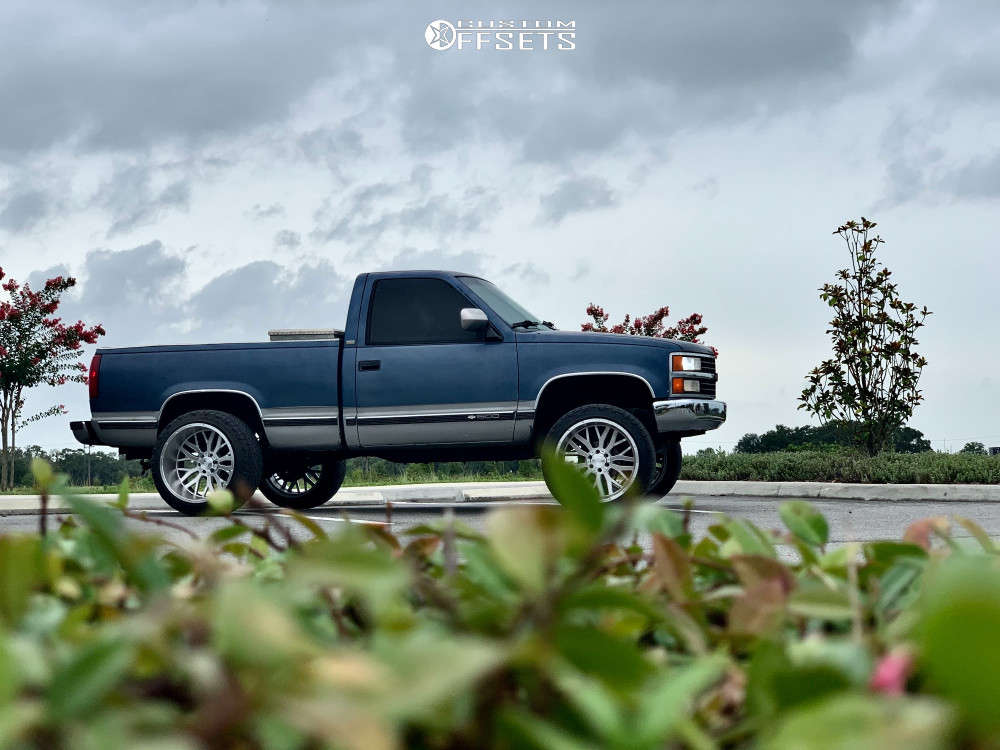 1990 Chevrolet K1500 with 22x14 -76 Axe Offroad Ax1.1 and 33/12.5R22 ...